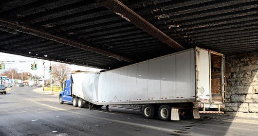 Oops! Stuck or Smashed? Poor RV's - RV Beagle